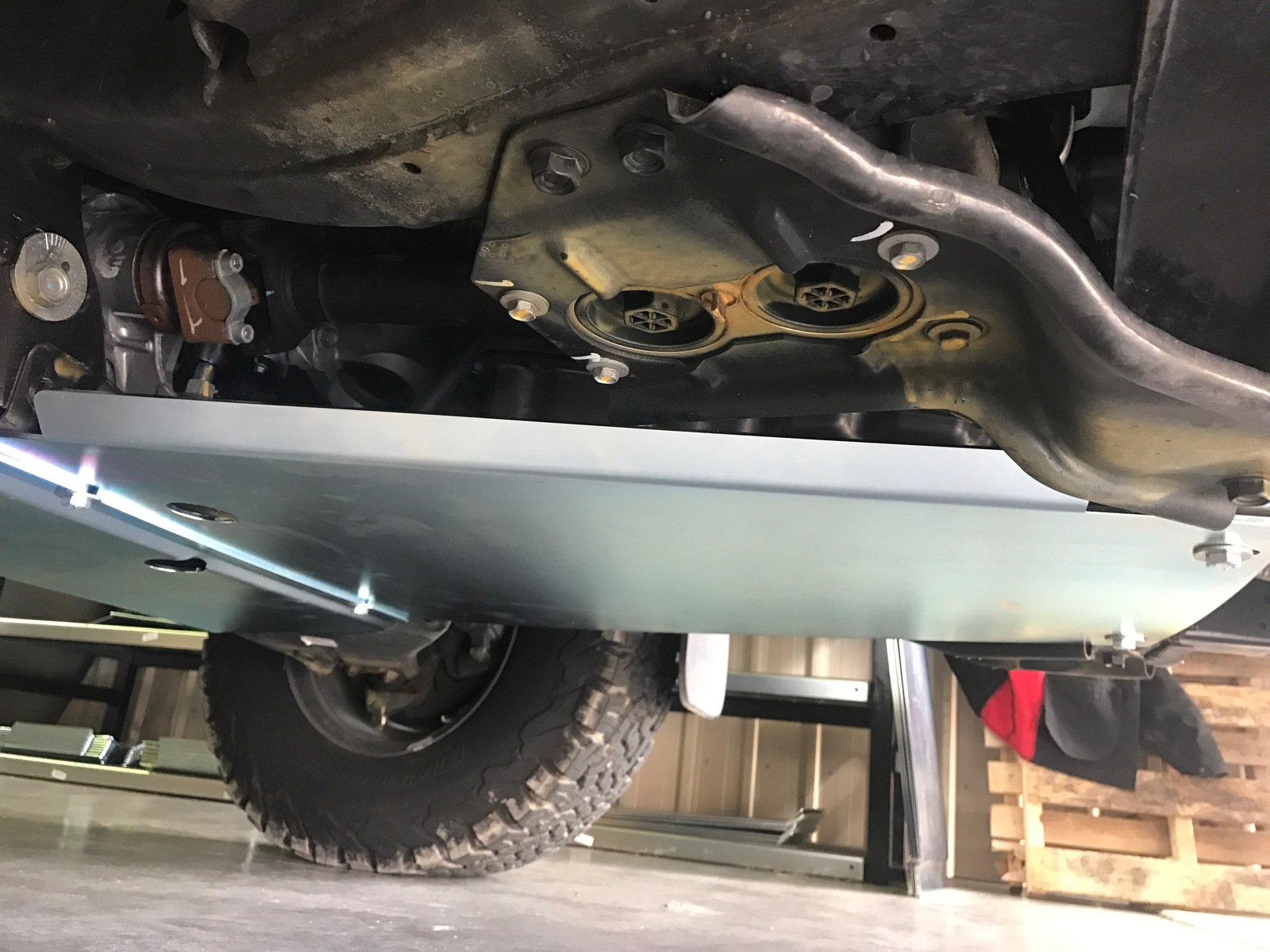 BushSkinz - Holden RG Series 1 Colorado Front, Diff Drop Sump ...